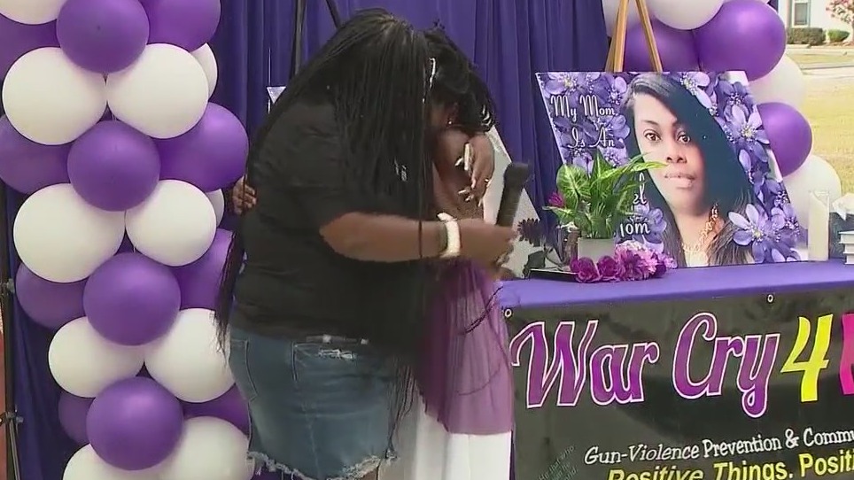 AJ Owens update: Children remember Ocala mom year after shooting death ...