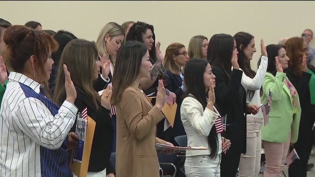 Naturalization ceremony held in Riverview | FOX 13 Tampa Bay