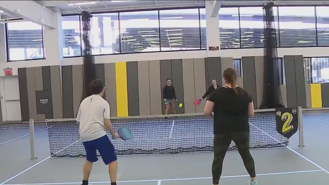 Couples pairing up for pickleball | FOX 5 New York