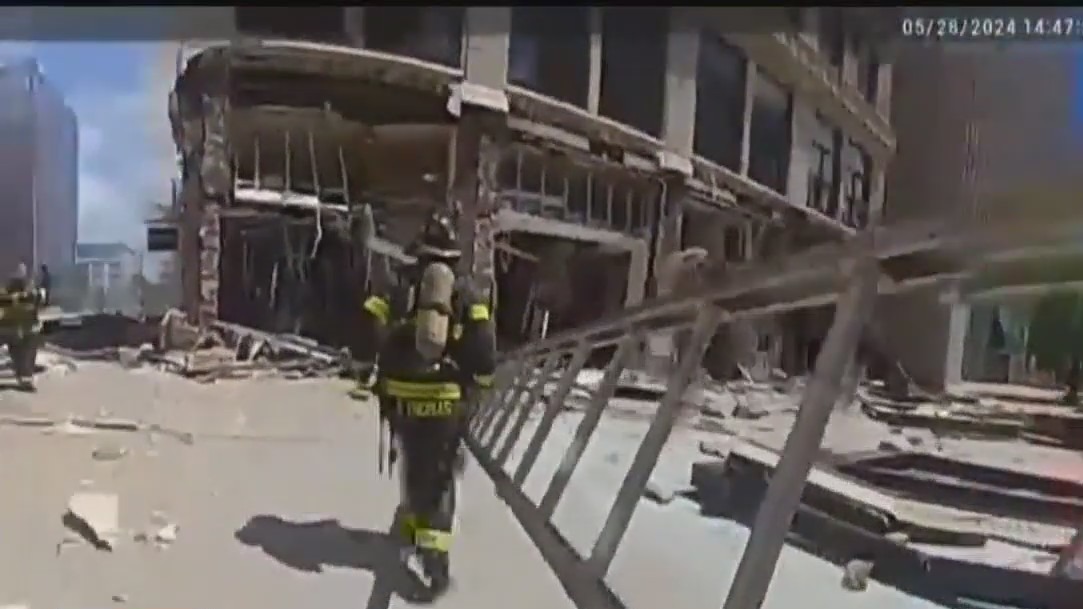 Ohio bank explosion rescue | FOX 5 Atlanta