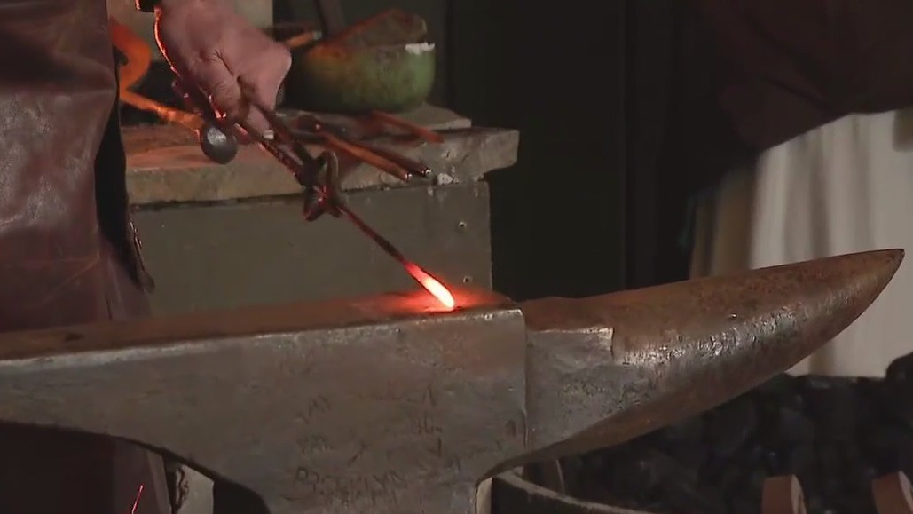 Master blacksmith at Scarborough Renaissance Festival | FOX 4 Dallas ...