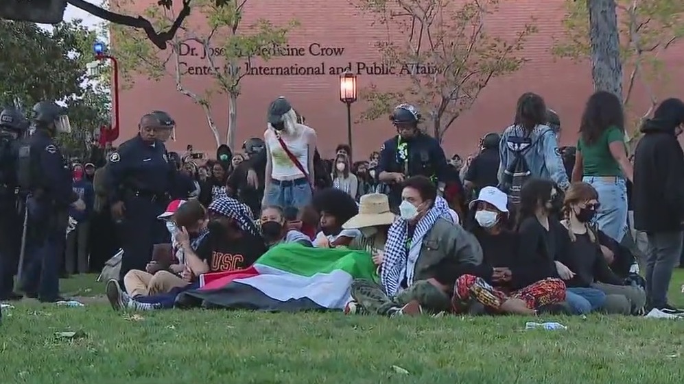 USC protest leads to arrests: Full coverage | FOX 11 Los Angeles