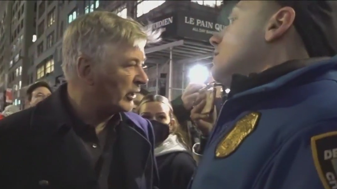 Actor clashes with pro-Palestinian activists | FOX 5 New York