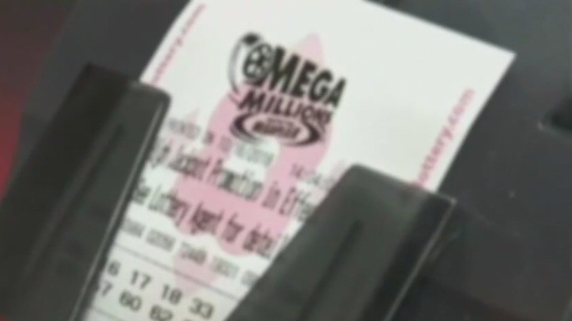 Mega Millions Jackpot Hits 1 35b Games 2nd Highest