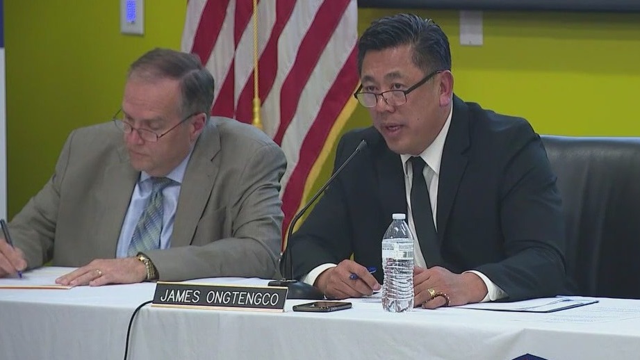 Village president calls for Fenton superintendent's resignation | FOX ...