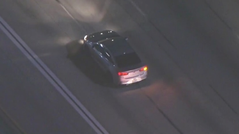 Police chase suspect breaks 100 mph | FOX 11 Los Angeles
