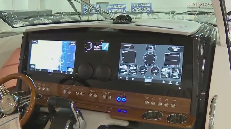 Motor yachts, runabouts, pro-style fishing rigs | FOX6 Milwaukee