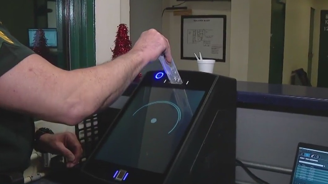 Rapid DNA testing helps investigators | FOX 13 Tampa Bay