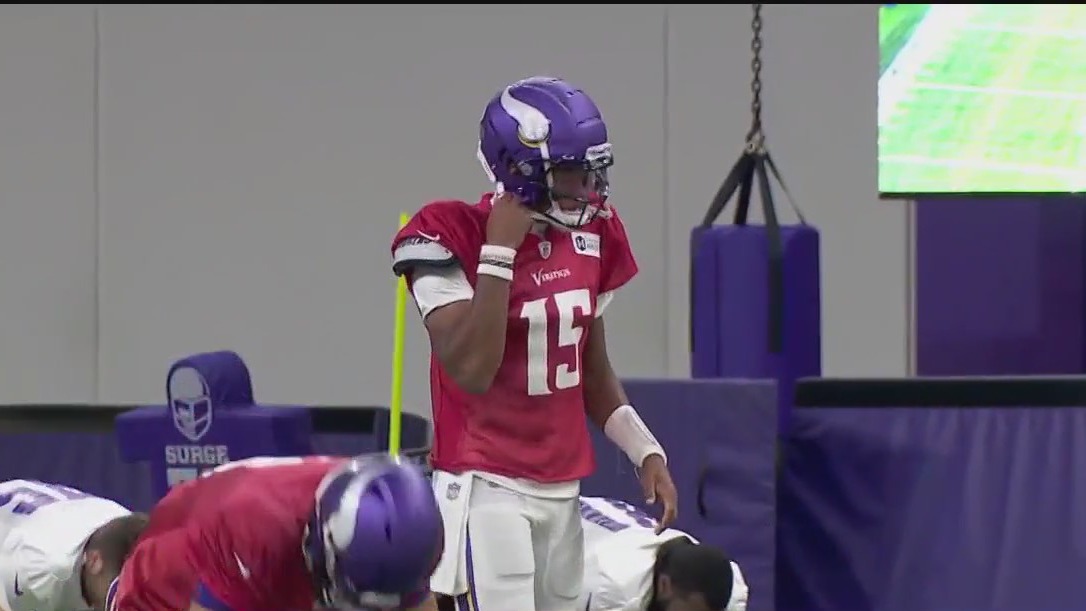 New Vikings QB Josh Dobbs practices in MN | FOX 9 Minneapolis-St. Paul