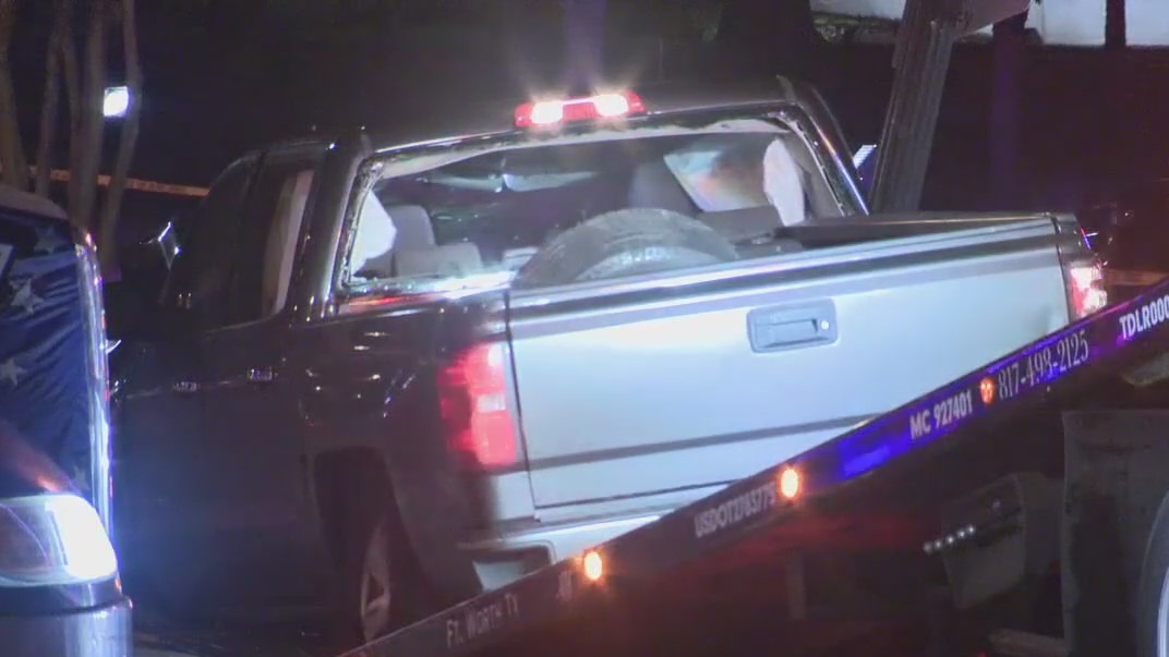 Suspected drunk driver hit 2 pedestrians, police say | FOX 4 Dallas ...