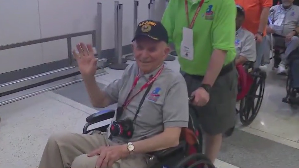 First Honor Flight of the season sends local veterans to Washington D.C ...