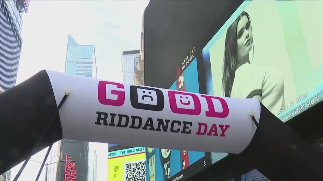 'Good Riddance Day' in Times Square | FOX 5 New York