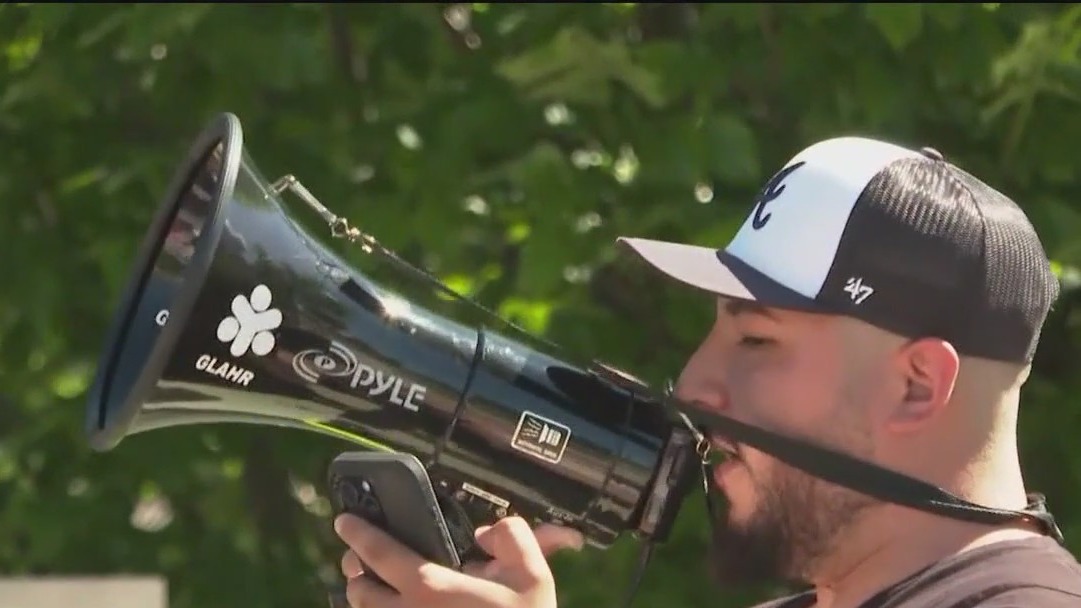 Rideshare drivers demonstrate on May Day | FOX 5 Atlanta