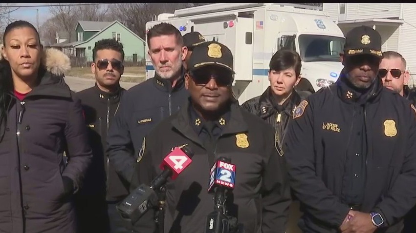 Detroit police hold press conference about missing Na'Ziyah Harris ...