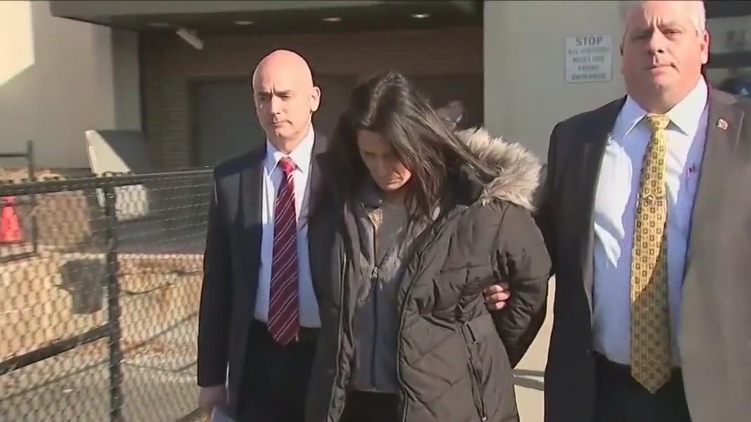 Opening Statements Begin In Murder Trial Of Woman Accused Of Killing