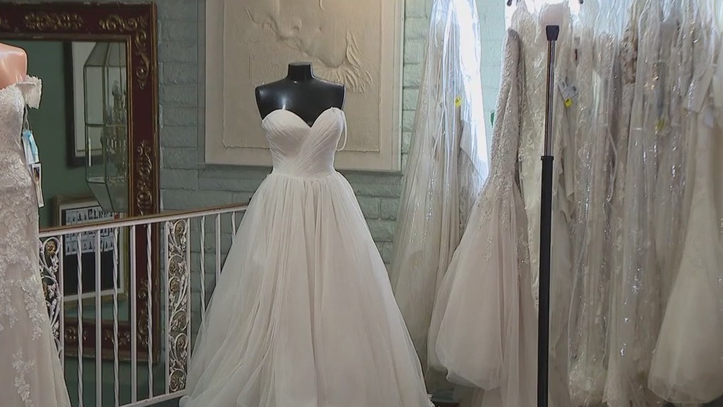 Azteca Bridal in downtown Phoenix says goodbye | FOX 10 Phoenix