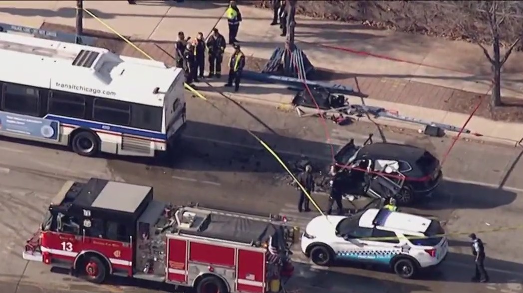 4 hurt in CTA bus crash near Museum Campus | FOX 32 Chicago
