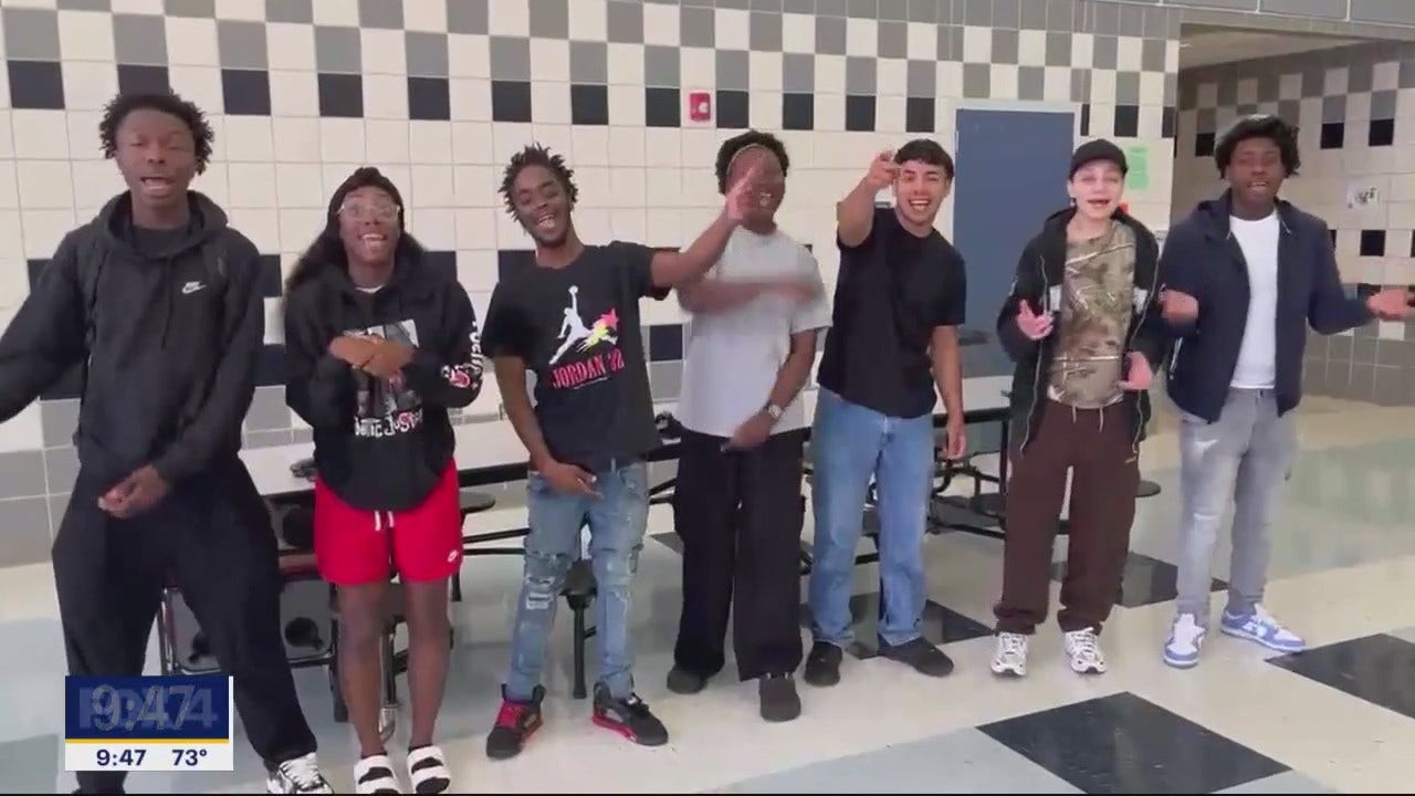 Chip visits students at Arlington's Venture High School | FOX 4 Dallas ...