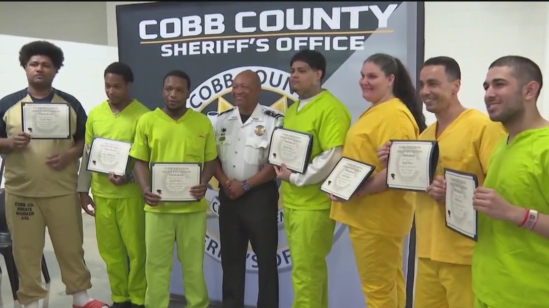 GED graduation celebration at Cobb Co. Jail | FOX 5 Atlanta