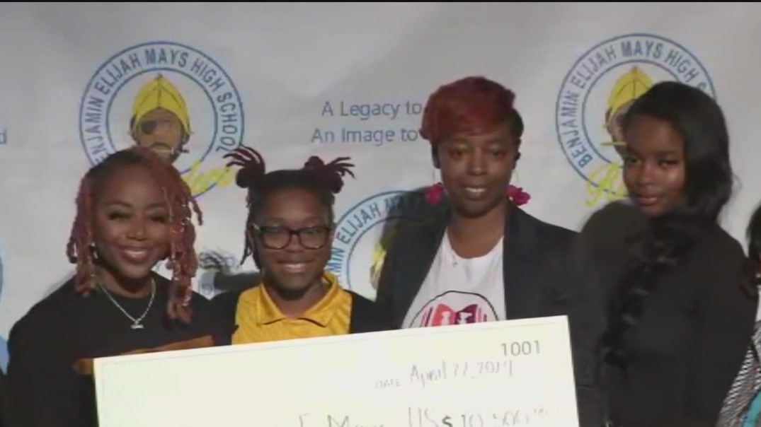 Surprise for Mays High students | FOX 5 Atlanta