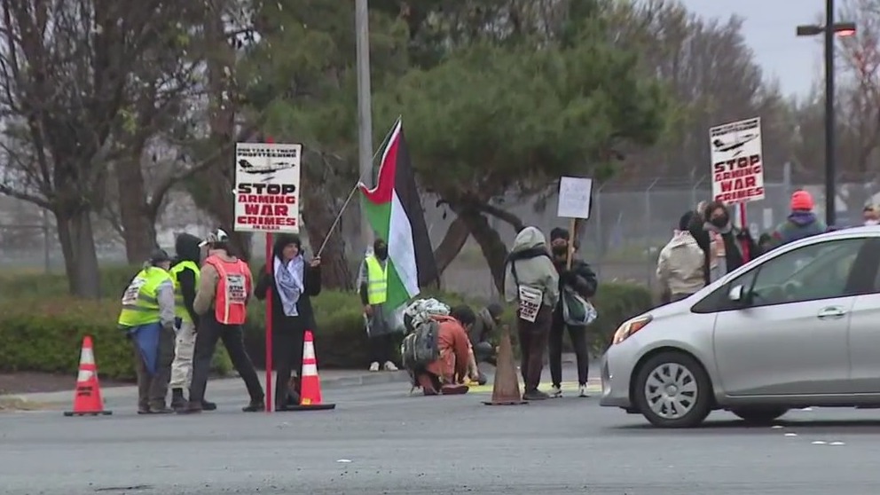 Protesters block Sunnyvale Lockheed Martin facility | KTVU FOX 2