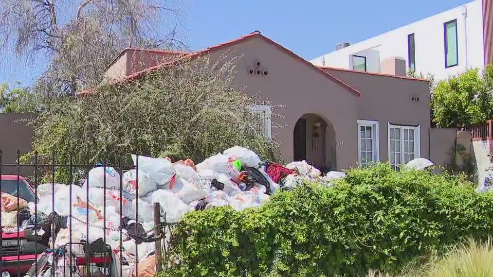 Home buried under piles of trash | FOX 11 Los Angeles