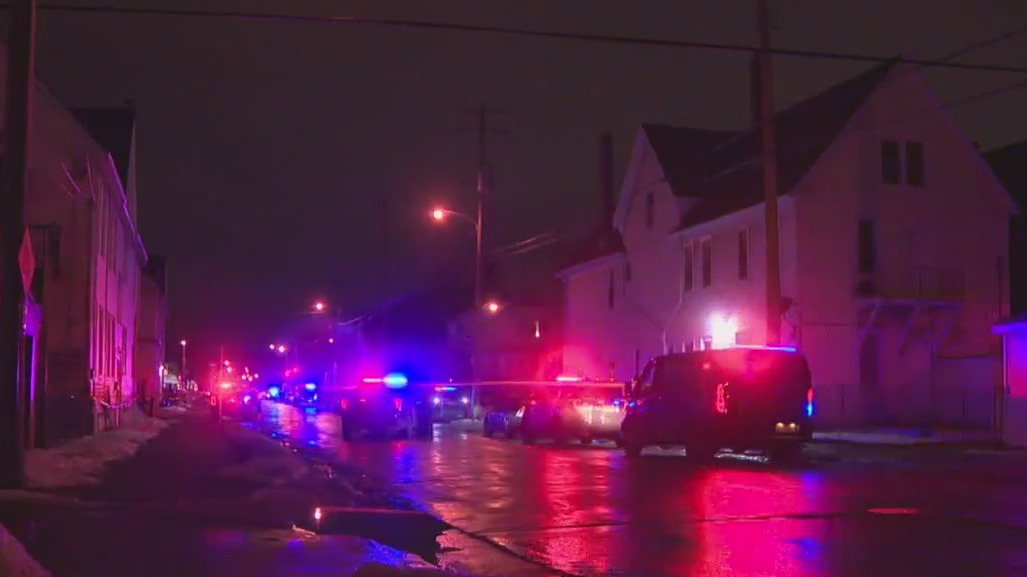 Milwaukee Police Officer Suspect Dead Following Shooting On South Side