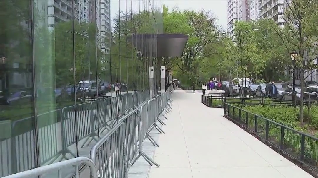 NYU graduation ceremony at Yankee Stadium | FOX 5 New York