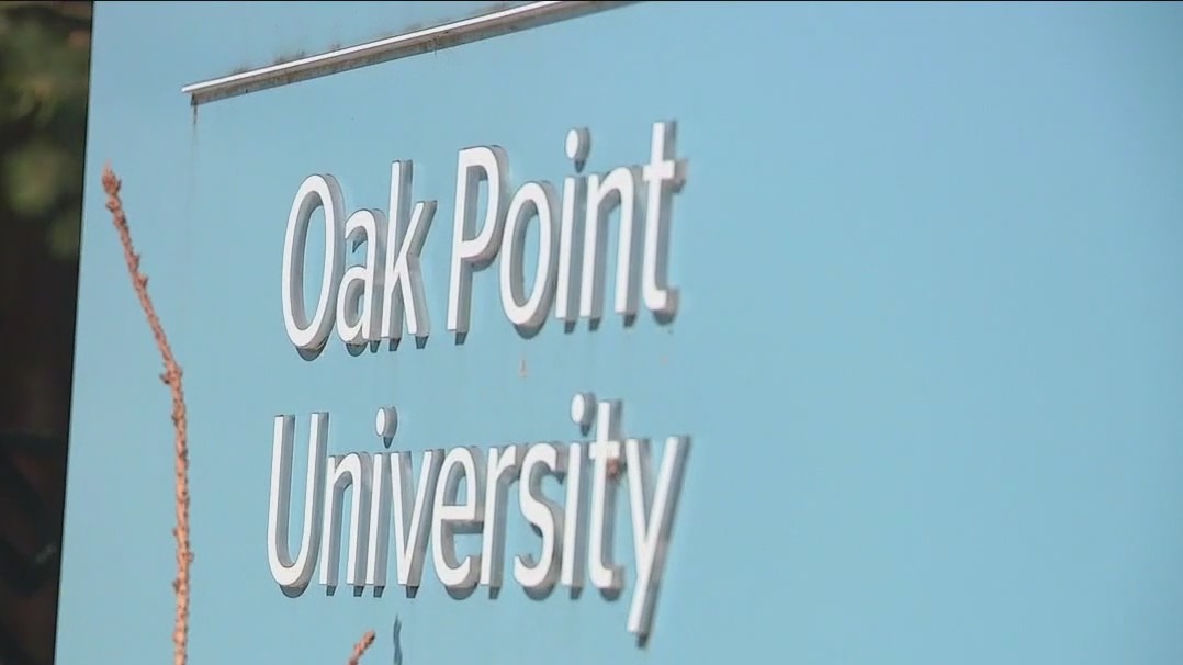 Oak Point University shutting down in April | FOX 32 Chicago