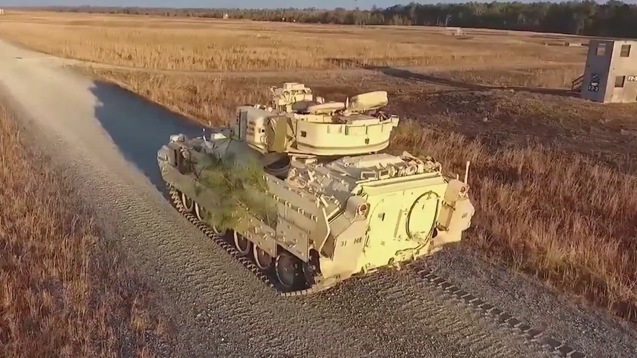 US announces more weapon aid for Ukraine | FOX 32 Chicago