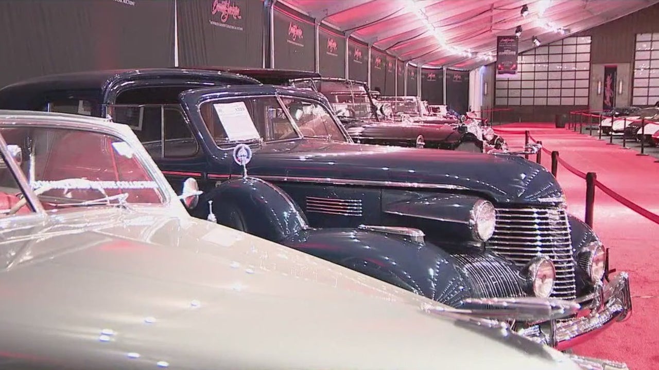 Barrett-Jackson auto auction kicks off for 2024 | FOX 10 Phoenix