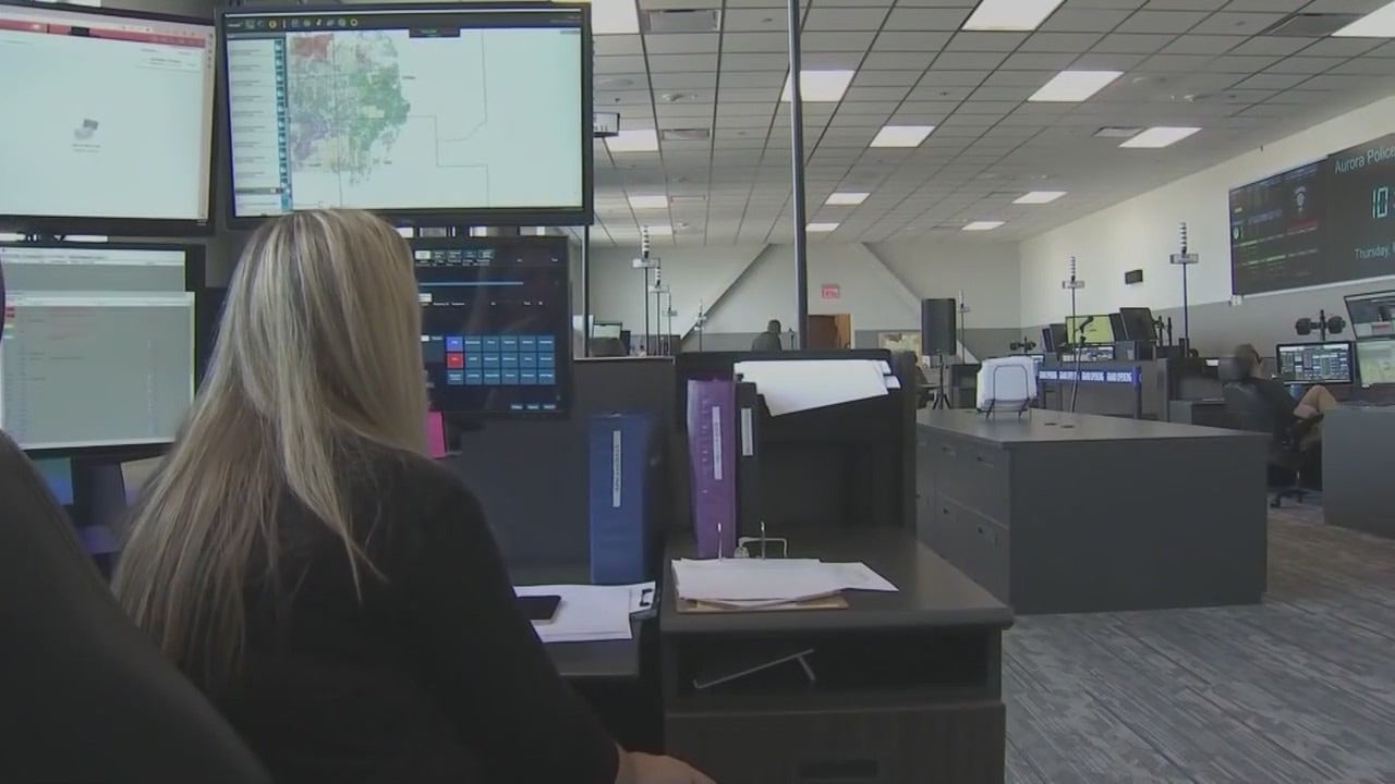 Renovated Aurora 911 center opens | FOX 32 Chicago