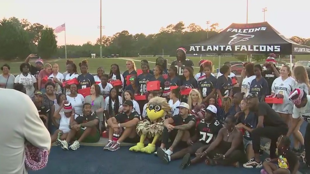Falcons surprise girls with new equipment | FOX 5 Atlanta