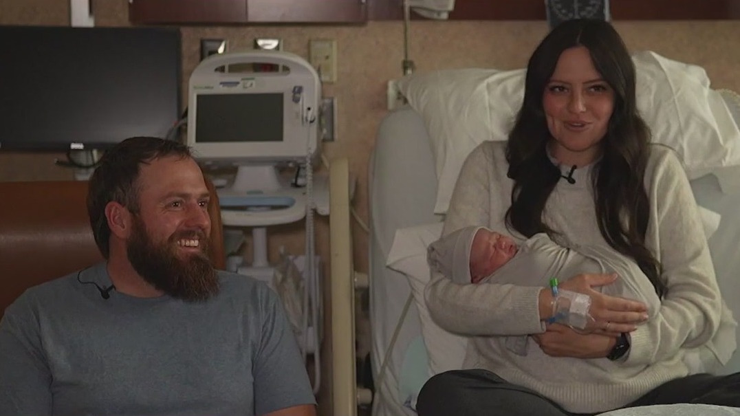 Baby Logan arrives as one of the 1st born in 2025 | FOX 10 Phoenix