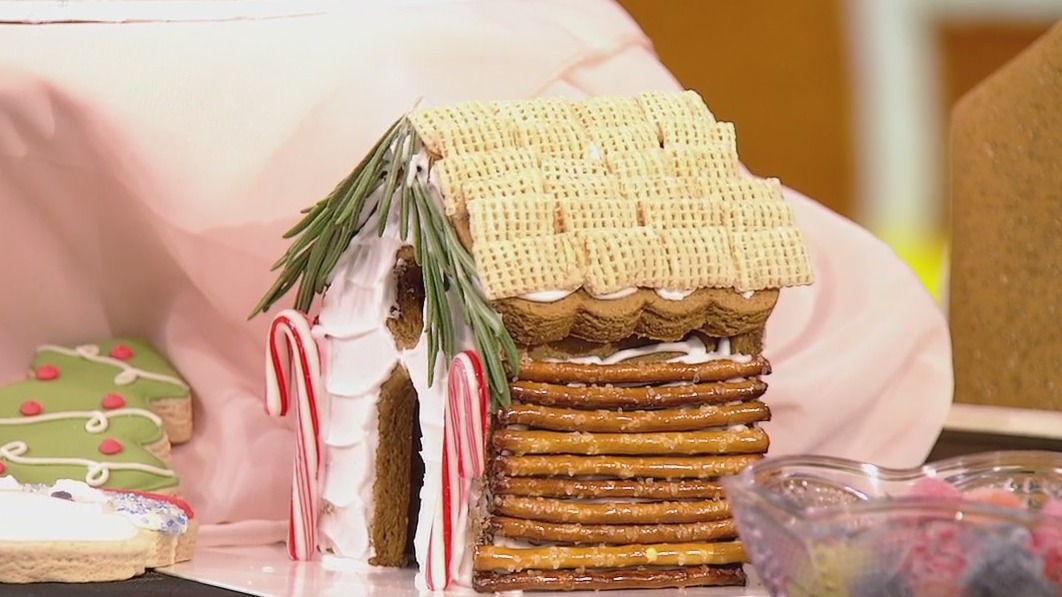Building gingerbread houses like a pro! | FOX 26 Houston