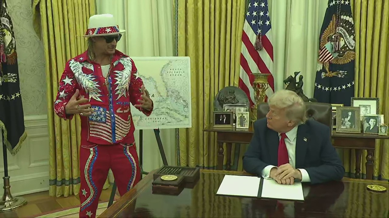 Trump signs executive order against ticket scalpers | FOX 5 Atlanta