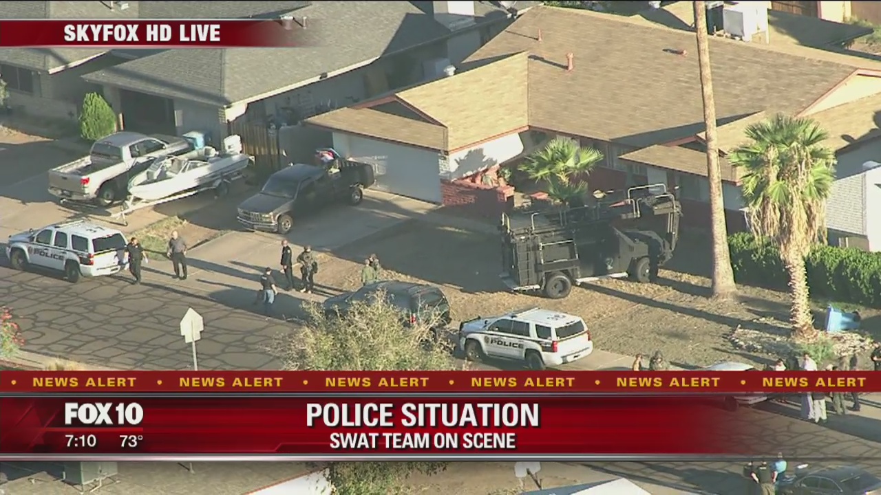 SWAT scene near 43rd Ave and Northern | FOX 10 Phoenix
