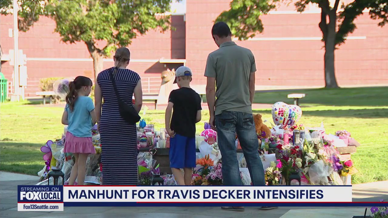 Memorial grows as manhunt for Travis Decker intensifies | FOX 13 Seattle