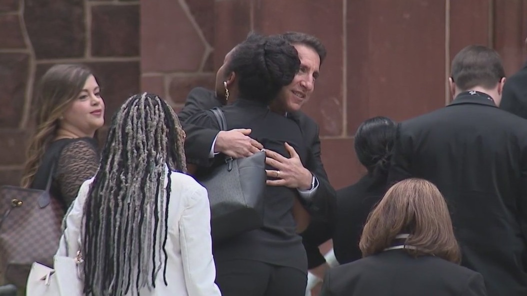 Friends, family honor life of late journalist Jon Shirek | FOX 5 Atlanta