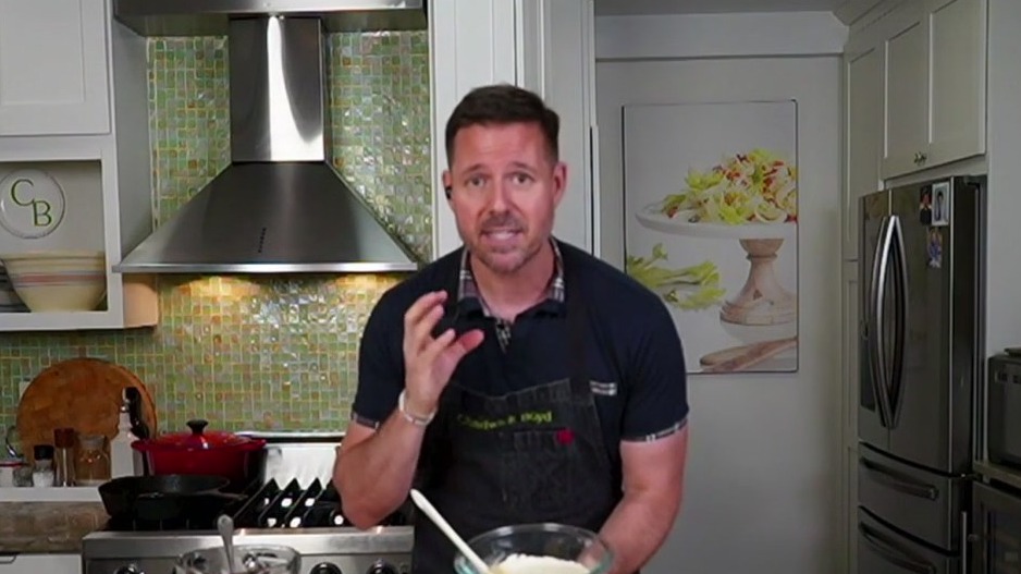 Chadwick Boyd's cherry tomato slab pie | FOX 5 Atlanta