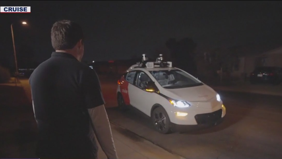 Autonomous Car: Company set to roll out robo-taxi feature in Phoenix ...