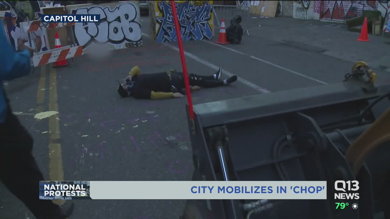 Protesters resist as crews arrive at Seattle?s CHOP protest zone | FOX ...