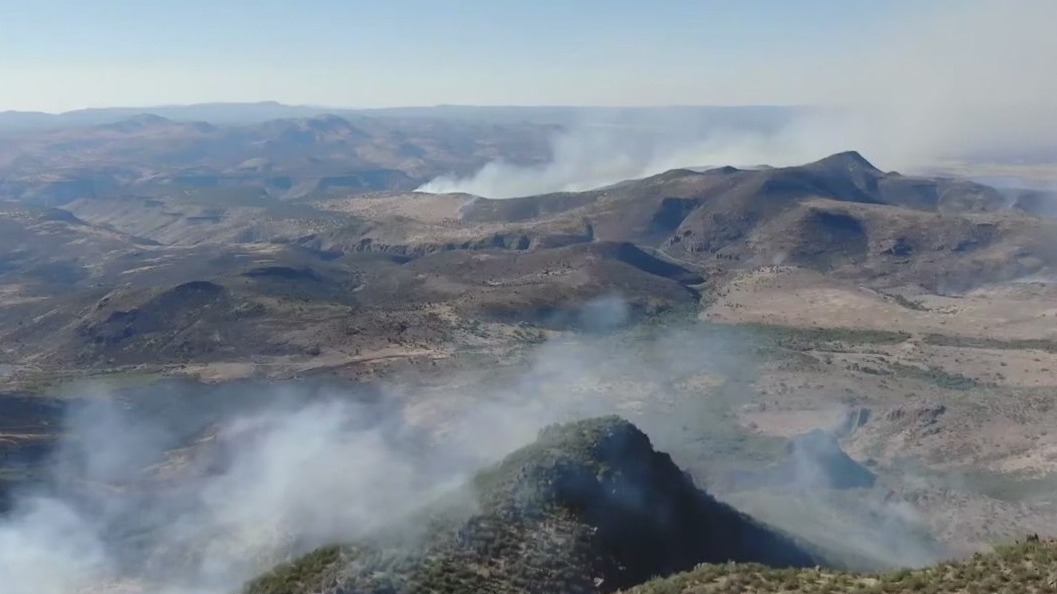 Pilot Fire burns over 33K acres west of Wikieup | FOX 10 Phoenix