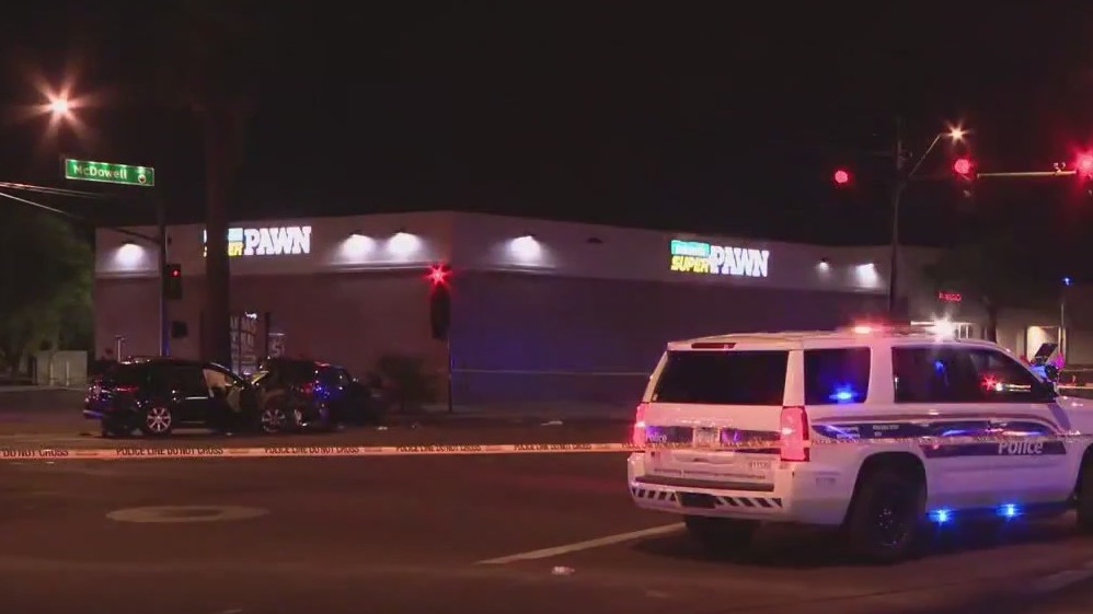 Multiple crashes in Phoenix overnight | FOX 10 Phoenix