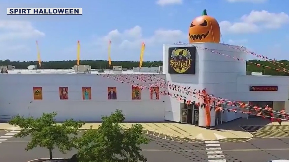 Spirit Halloween to begin hiring, opening stores | FOX 10 Phoenix