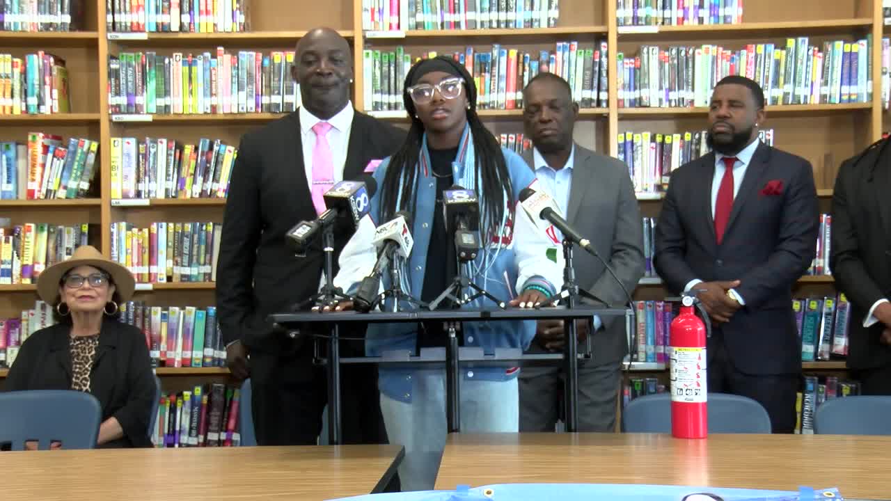 Full press conference: Salinas track star Clara Adams talks about fire ...