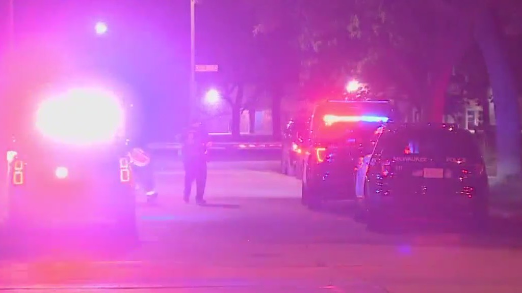 Milwaukee stabbing, 22nd and Van Beck, woman wounded | FOX6 Milwaukee