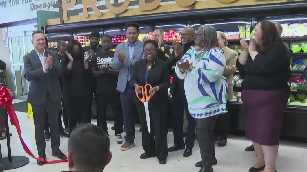 Sentry Foods opens in Milwaukee food desert | FOX6 Milwaukee