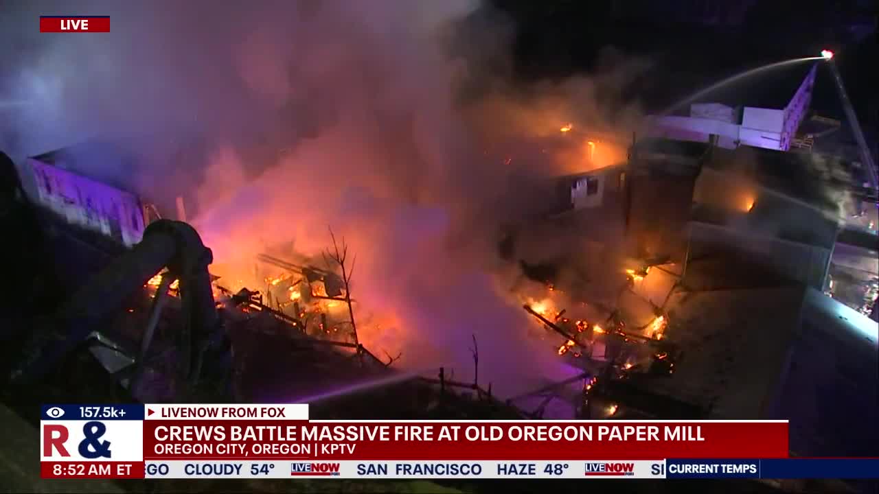 Crews battle massive fire at old Oregon paper mill | LiveNOW from FOX