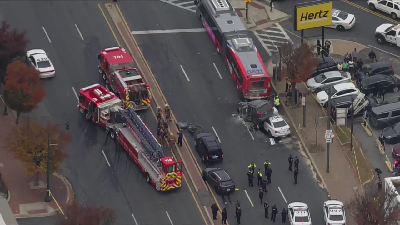 Montgomery County police cruiser crashes underneath suspect vehicle in ...